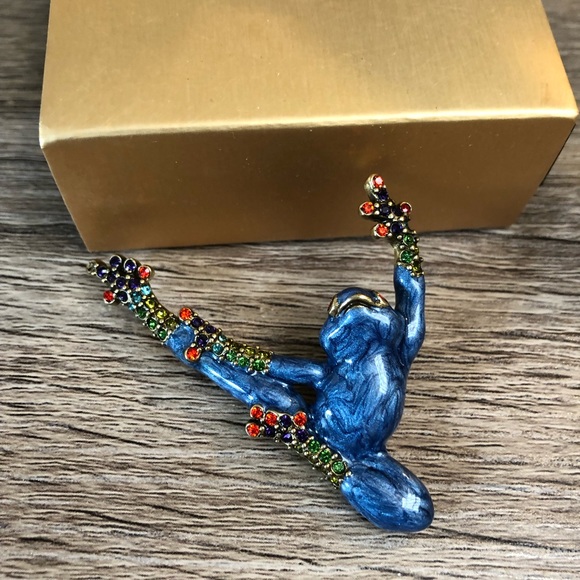 Heidi Daus | Jewelry | Heidi Daus Yoga Frog Pin | Poshmark